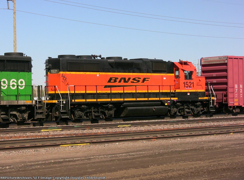 BNSF 1521